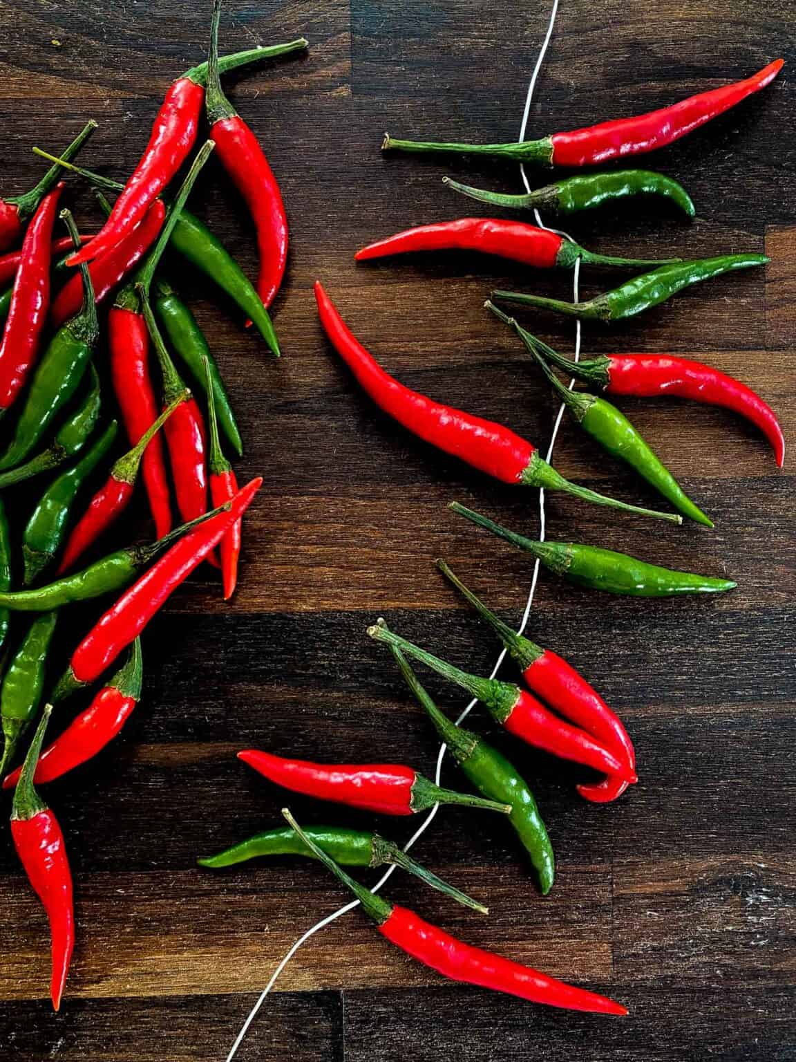 How to Dry Peppers 3 Ways (With & Without a Dehydrator) - Modern Harvest
